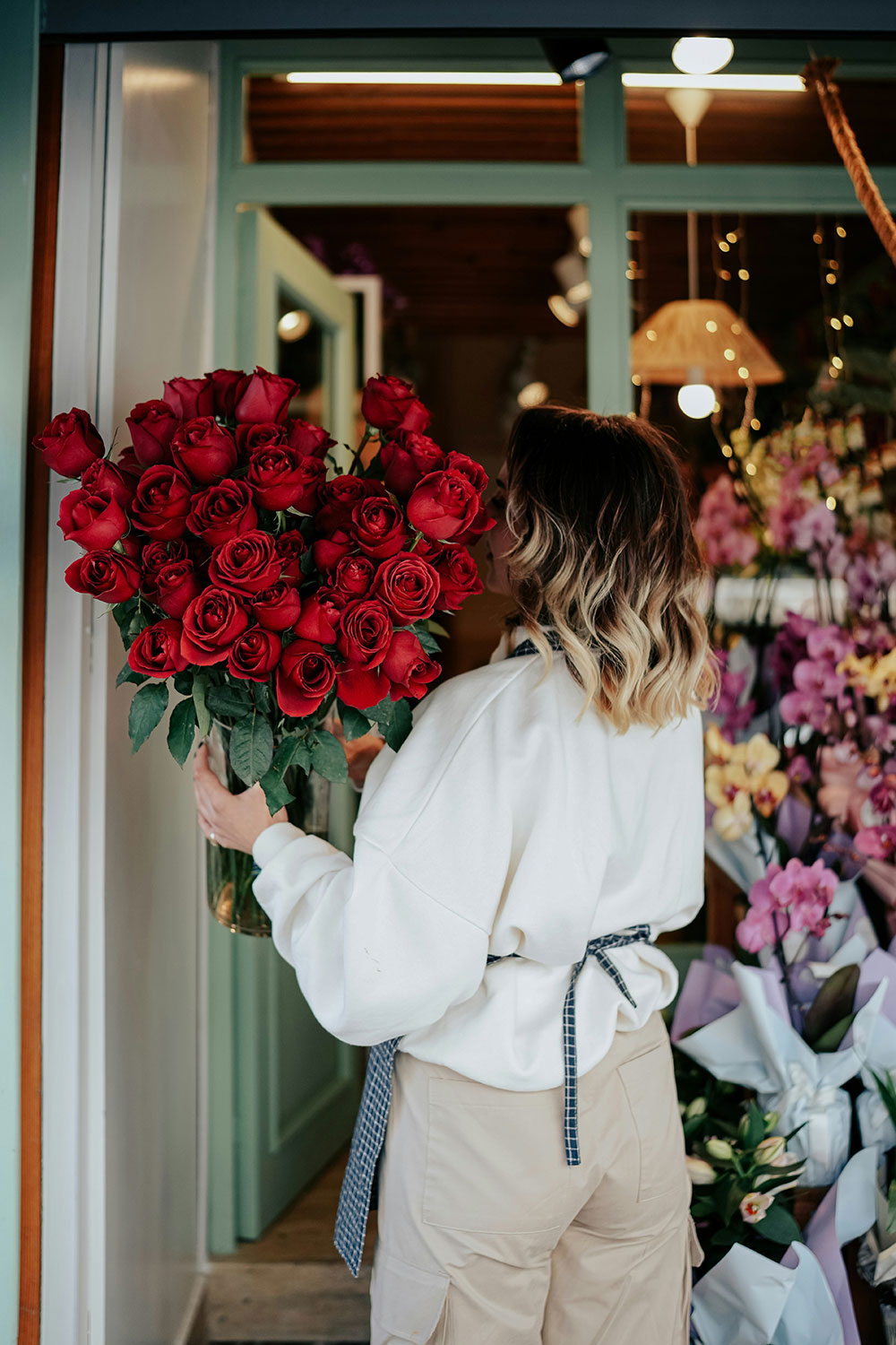 Why Choosing a Local Florist Makes Every Bouquet More Meaningful – The ...